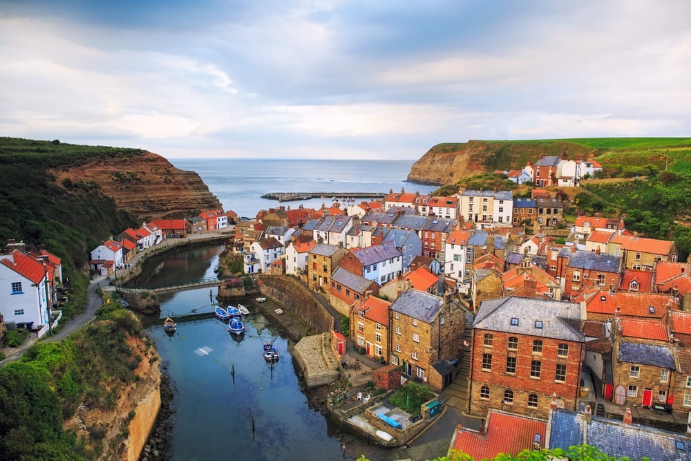 Things to Do in Runswick Bay: A Visitor's Guide to Coastal Adventures