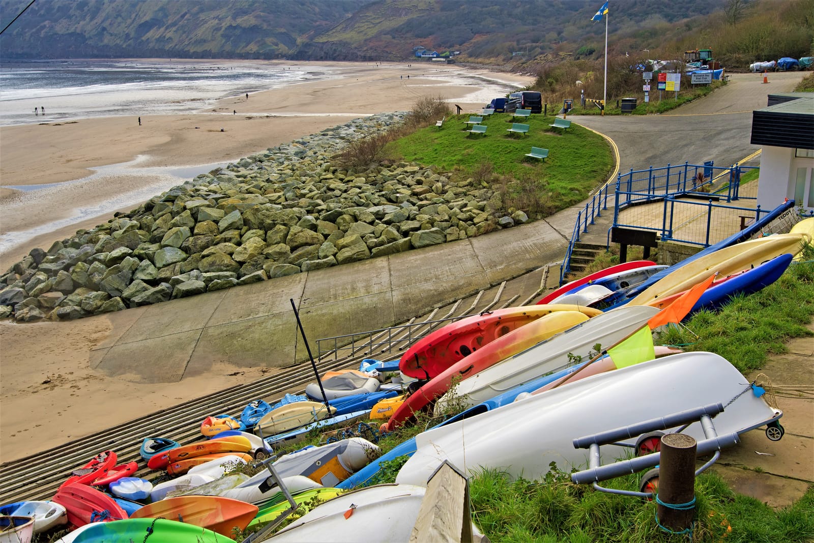 Things to Do in Runswick Bay: A Visitor's Guide to Coastal Adventures